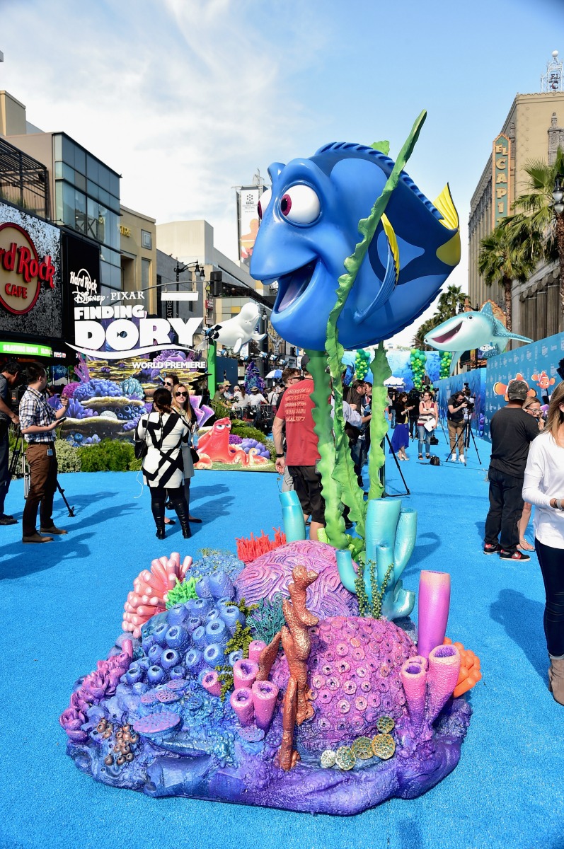 Finding Dory Movie Review and World Premiere - Clever Housewife