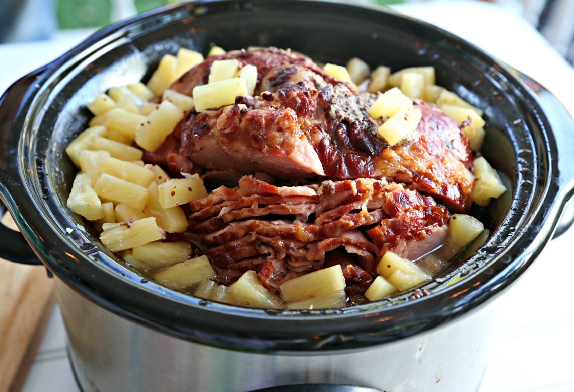 Family Favorite Slow Cooker Recipes - Delicious Dishes Recipe Party 156 ...